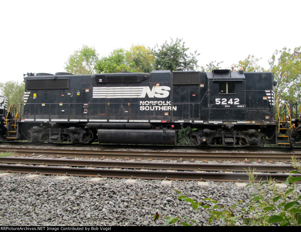NS 5242